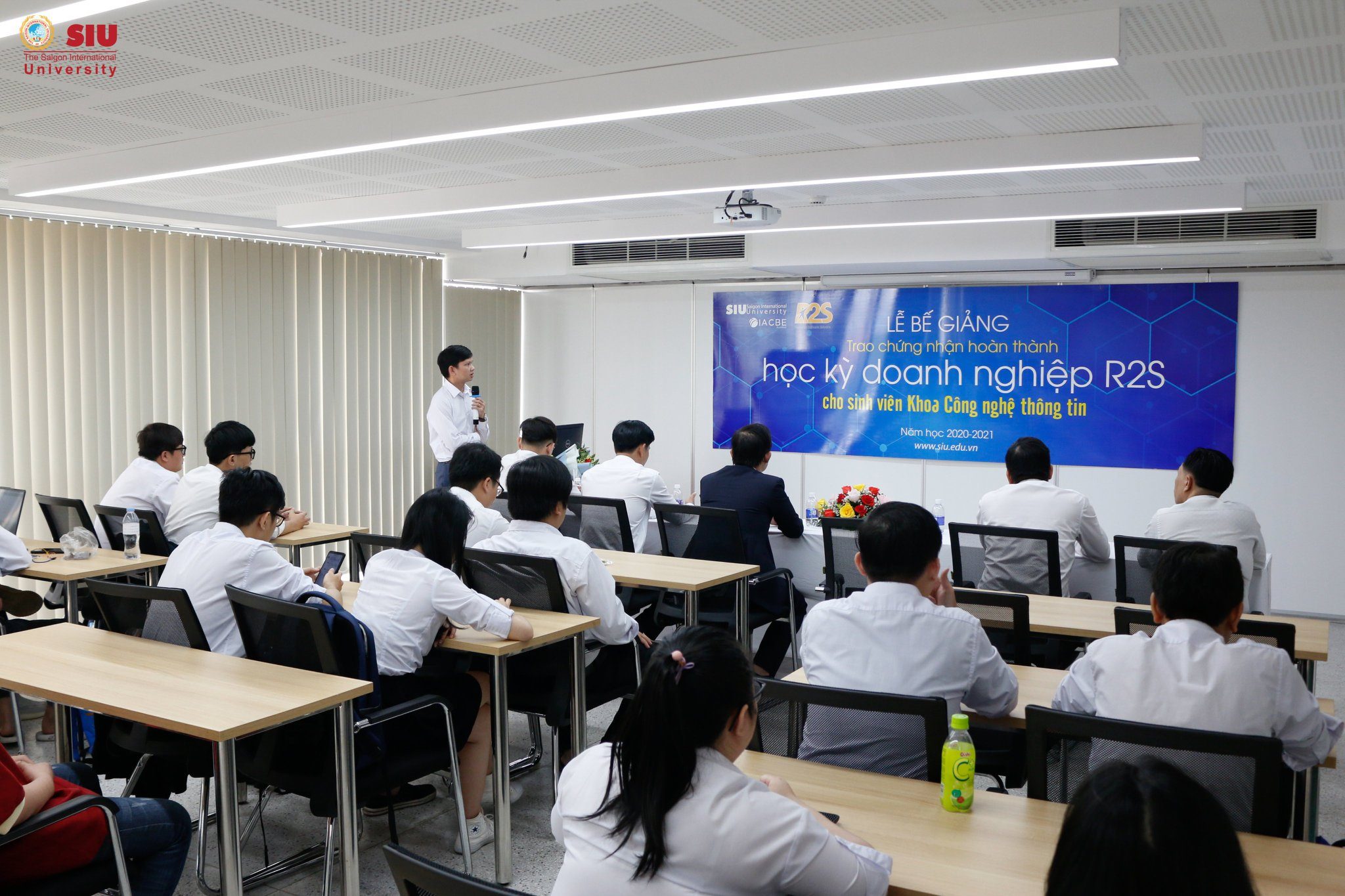 R2S Academy - Học khoẻ và Giá rẻ